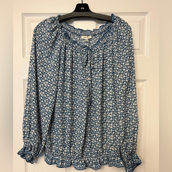 Max Studio | Tops | Max Studio Floral Blouse Large | Poshmark